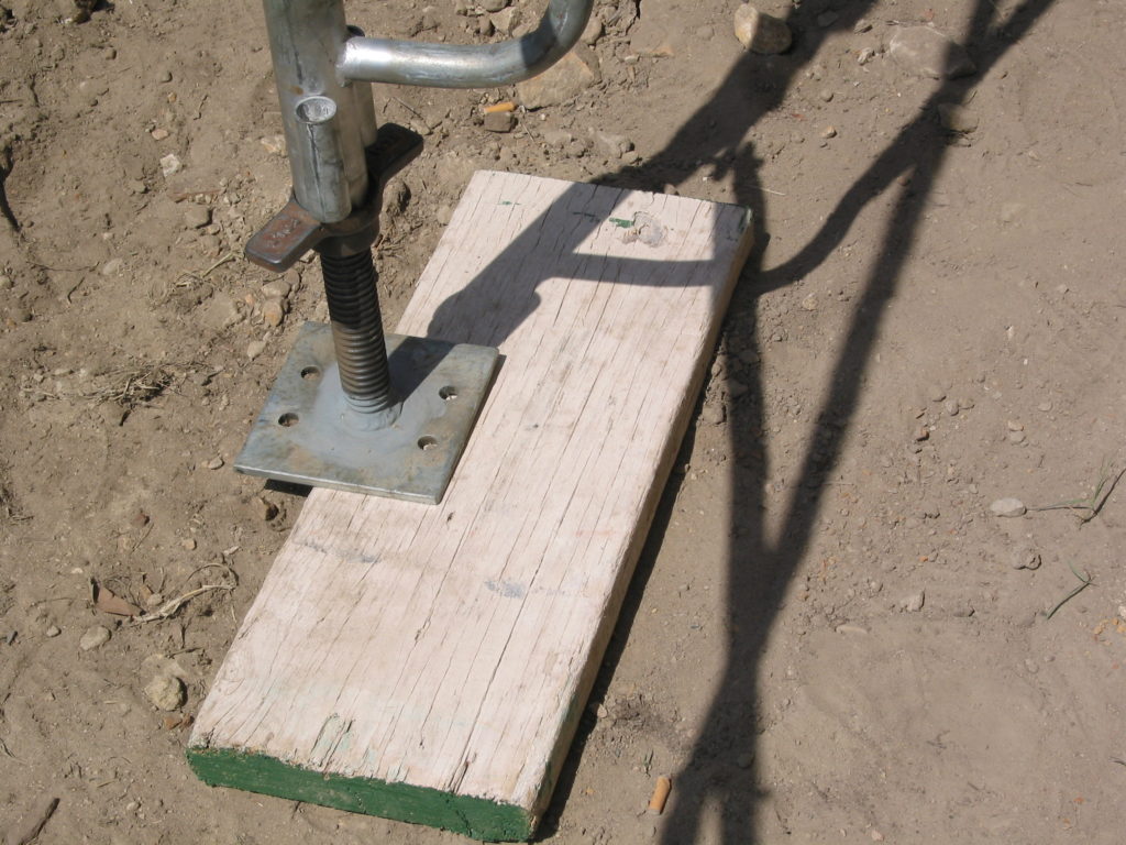 Some tips on safe foundations for scaffolds